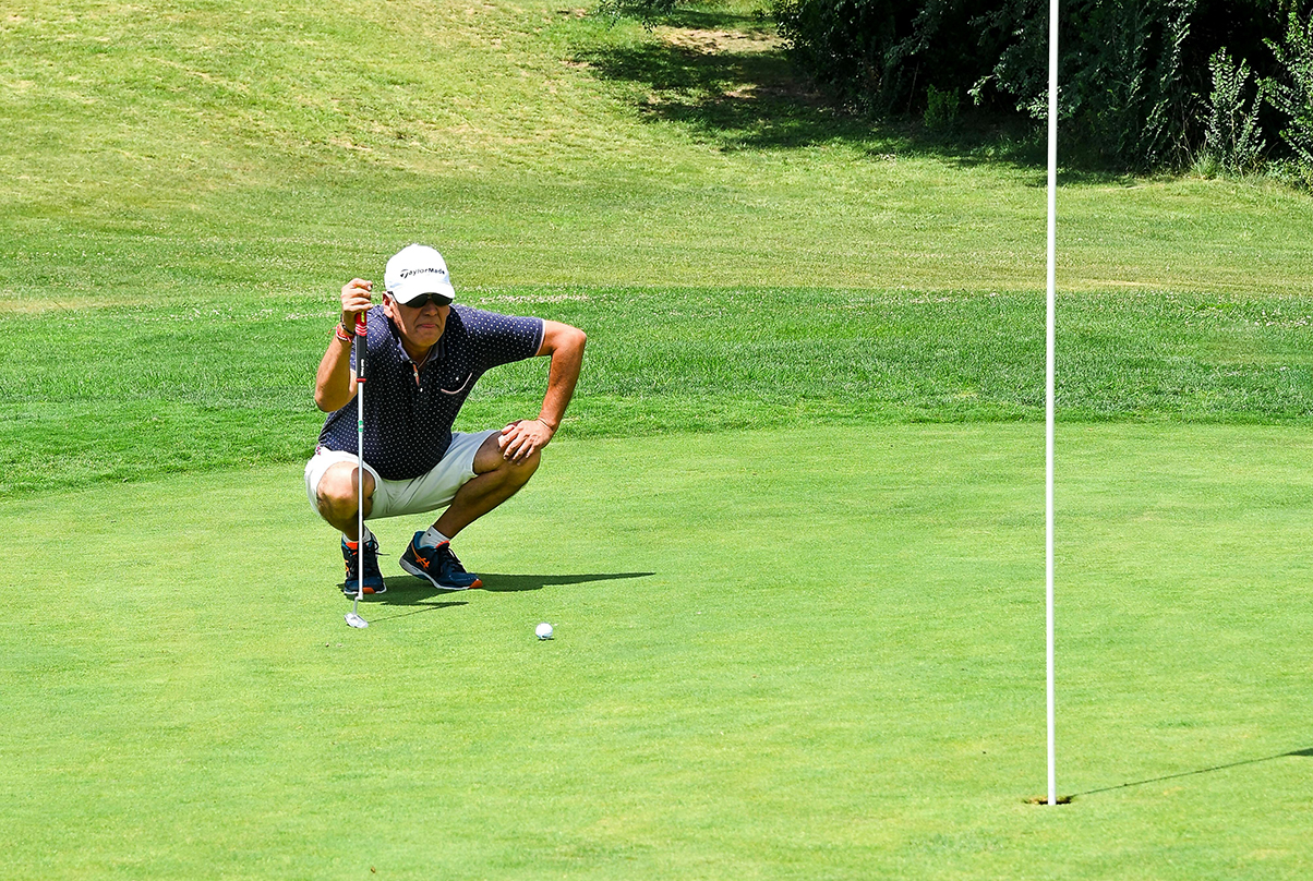 Green-reading secrets you need to know - Parmaker Golf Buggies